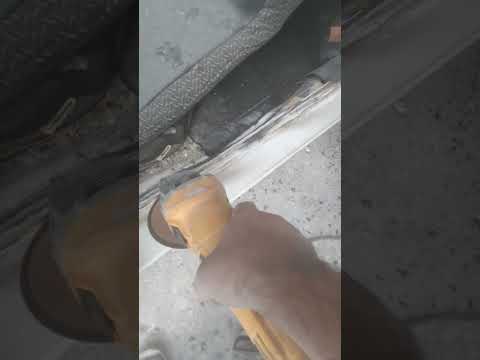 SİPRALL TAŞ İLE ÇÜRÜK PAS TEMIZLEME #video #keşfet #otoboya #araba #tiktok #sanayi