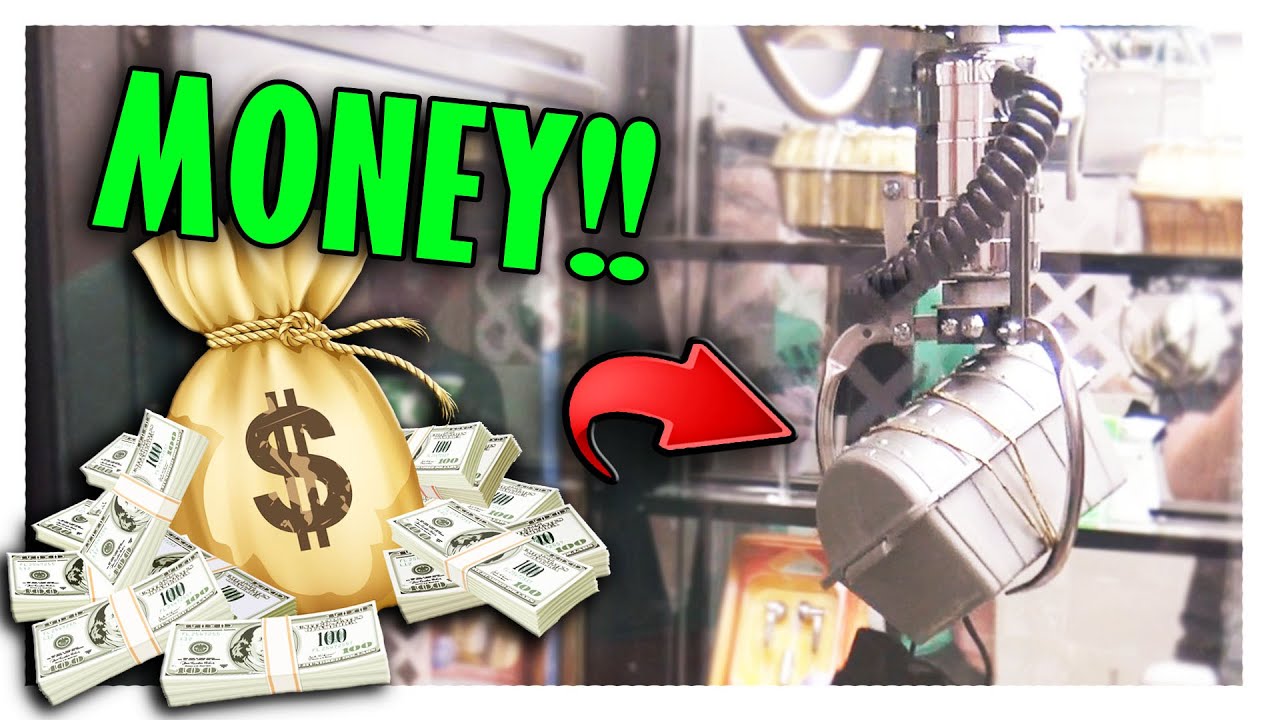 Winning MONEY From The Claw Machine! | Arcade Games - YouTube
