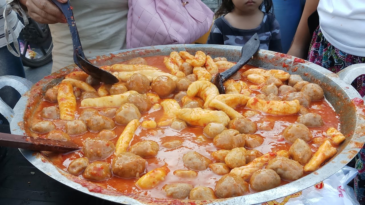 CUMA 3 JAM JUALAN OMSETNYA JUTAAN | BAKSO PEDAS | SPICY FOOD ...