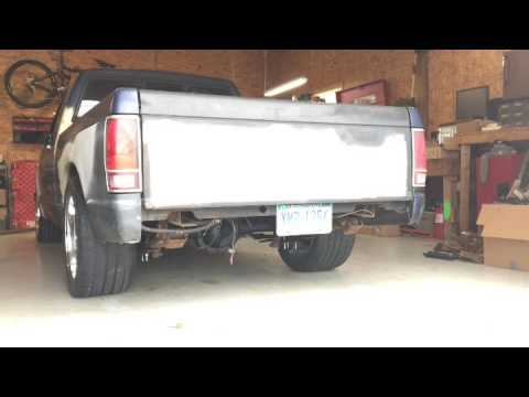 525hp LS3 s10 startup - YouTube