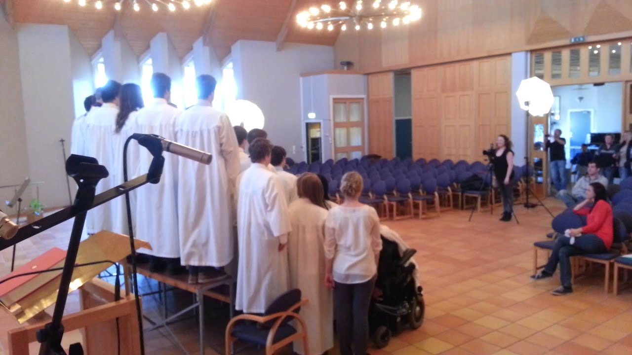 Konfirmant fotografering i kirke | Confirmation photoshoot in church ...