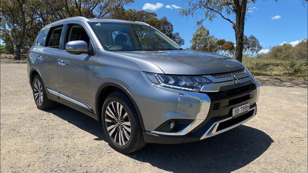 2020 Mitsubishi Outlander Exceed - YouTube