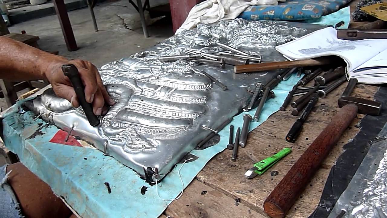 Chiangmai hand silver crafting - YouTube