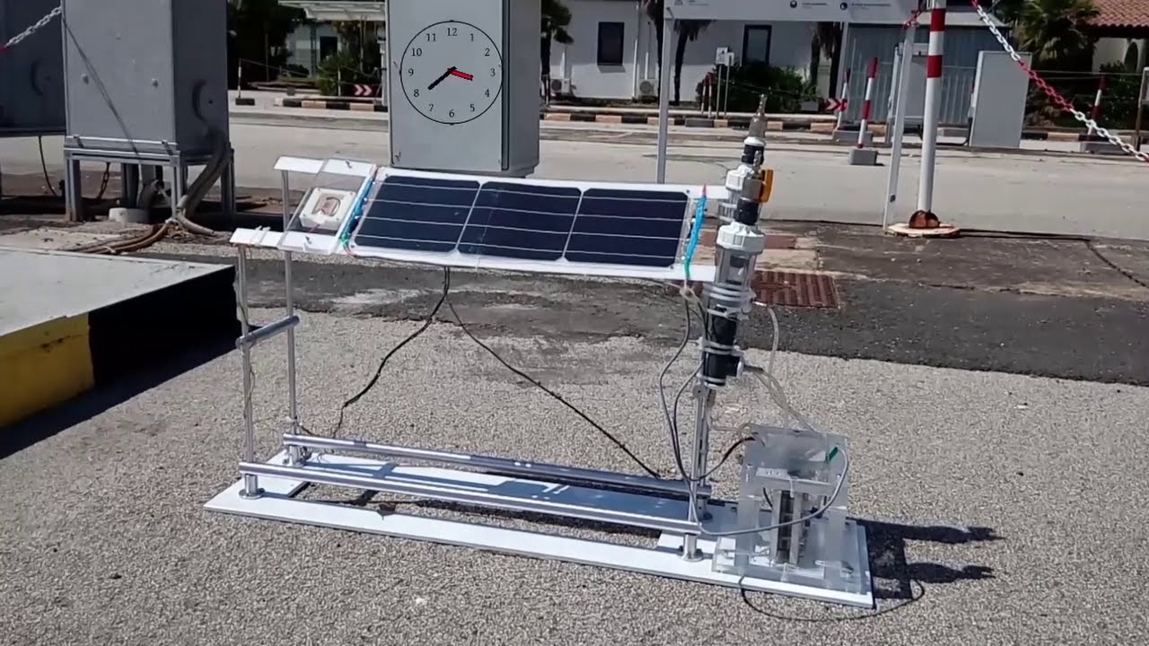 Solar Hydrogen Generation Demonstrator Based On Bifacial Photovoltaics