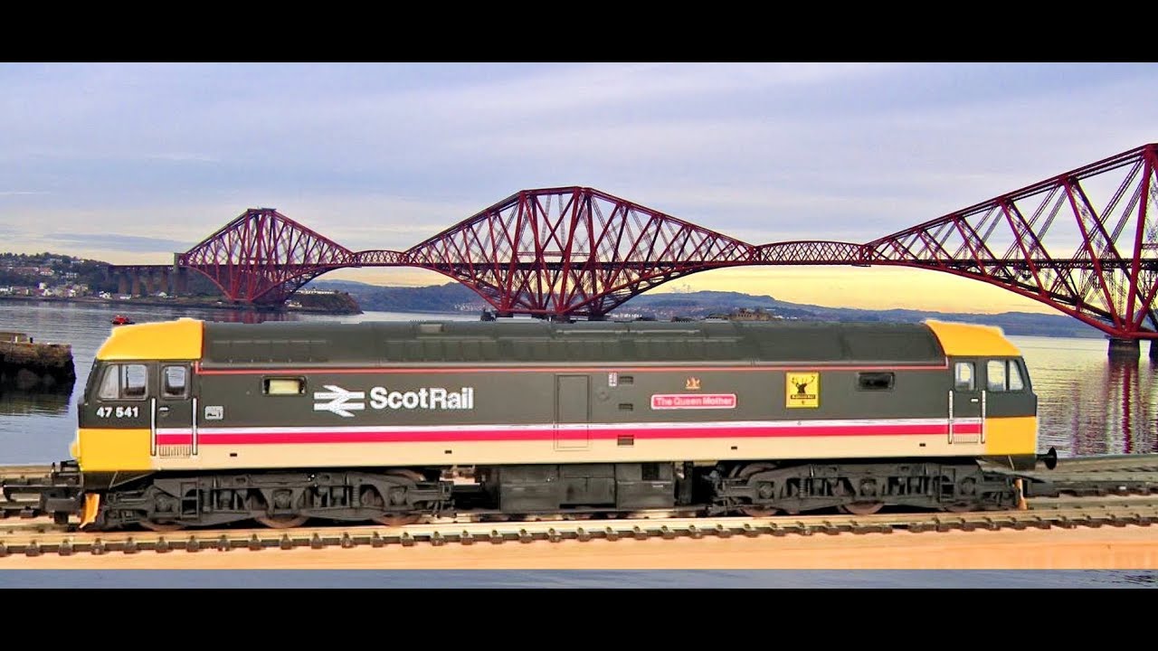 Class 47 541 The Queen Mother. Model Locomotive - YouTube