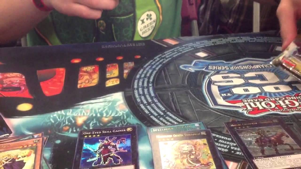 Andrews Abyss Rising box opening!!! - YouTube