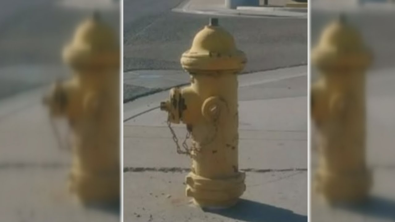 VIDEO: Phoenix fire hydrant blocking sidewalk - YouTube