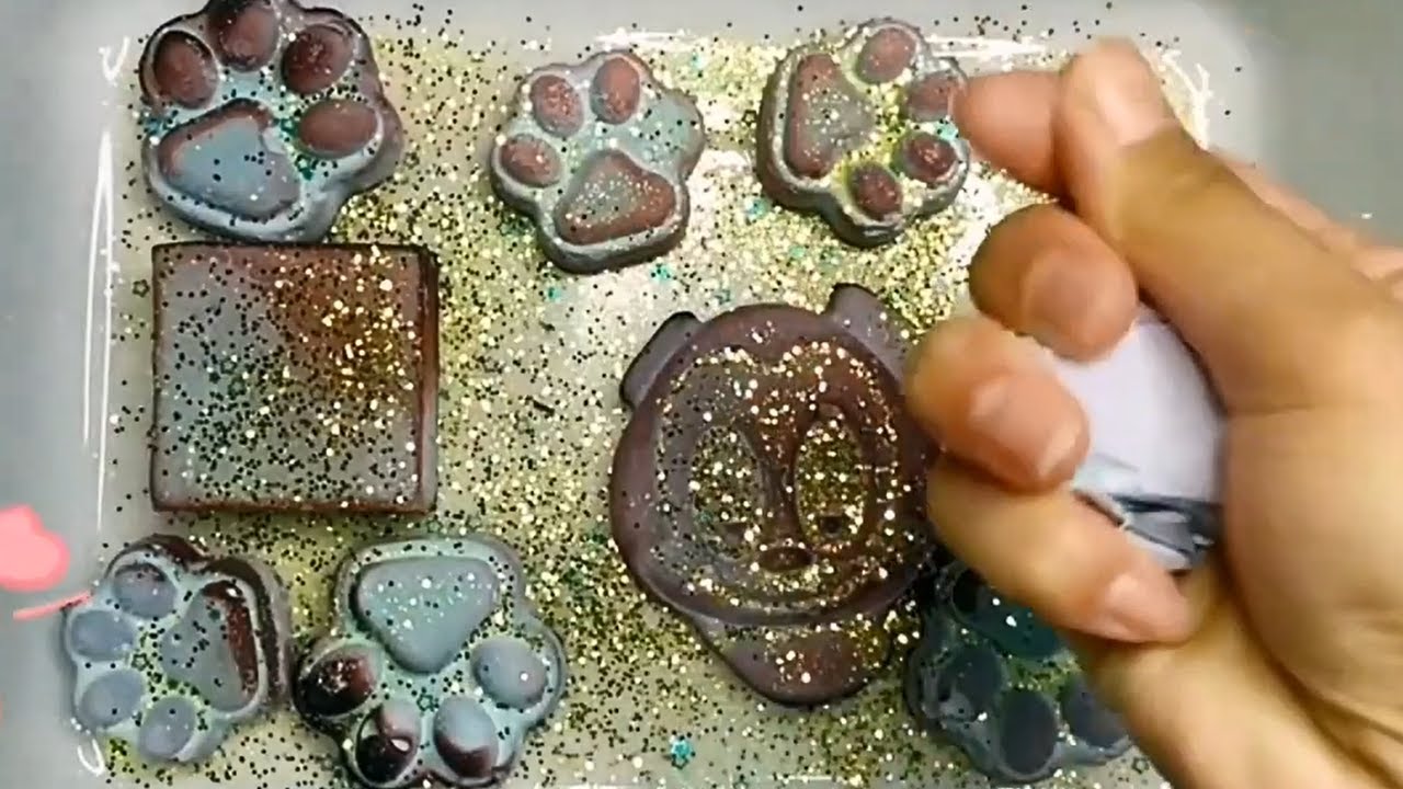 cartoon paw | Gym Chalk Crush | Sleep Aid | Oddly Satisfying | ASMR ...