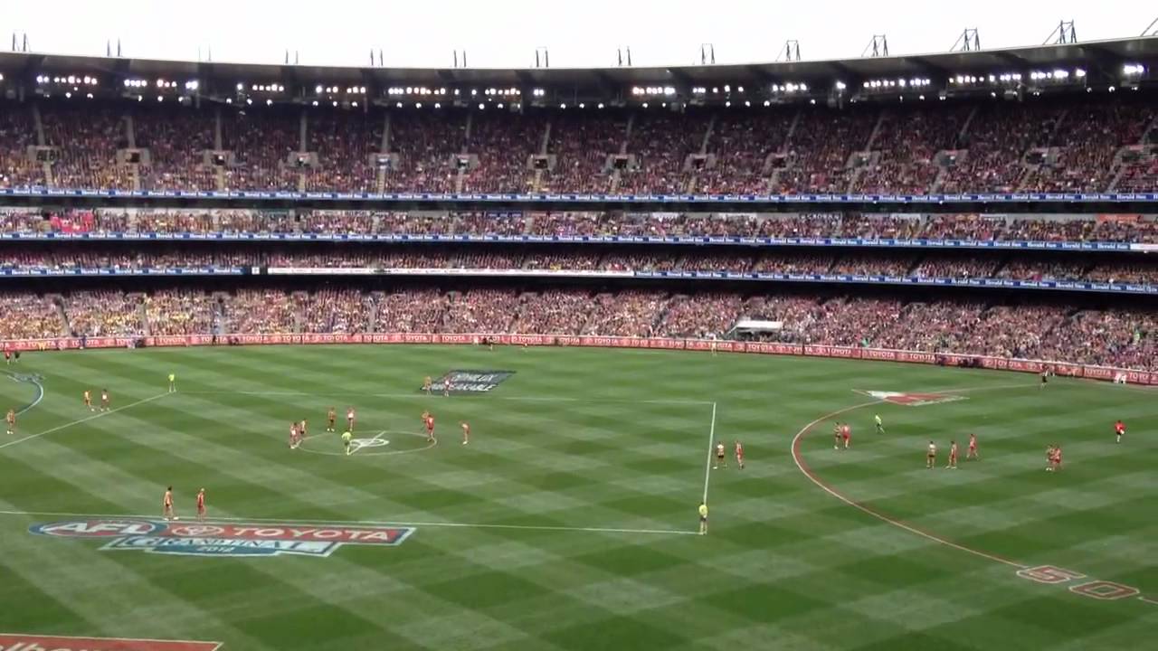 Countdown to first bounce of 2012 AFL Grand Final at the MCG - YouTube