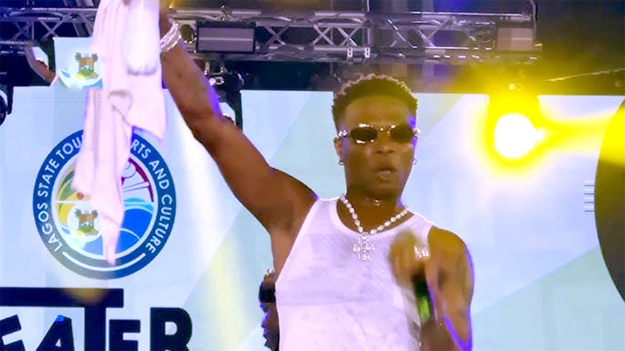 "Wizkid Shocks Fans with Epic 'Back Home' Moment at Lagos Countdown ...