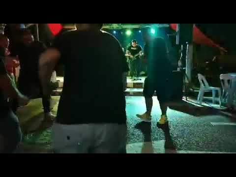 Janda basah,cover refined band at mph cafe serian