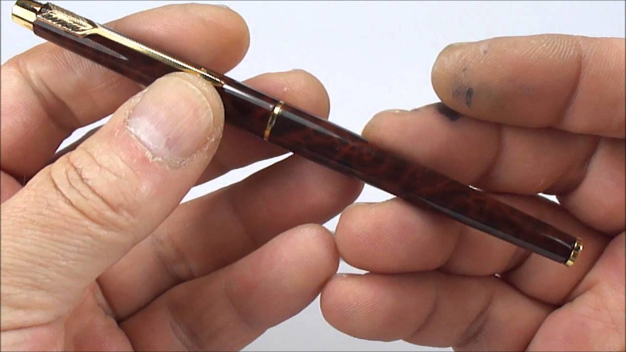 Parker 180 and Parker Classic Fountain Pen Comparison - YouTube