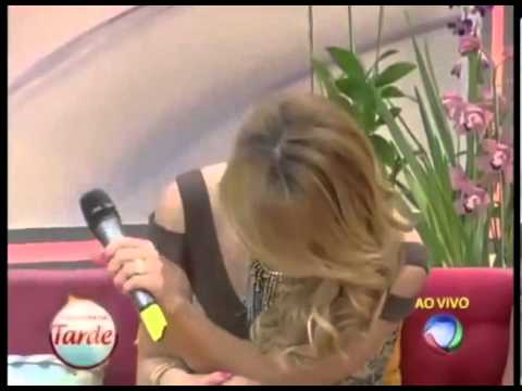 Ticiane Pinheiro entrevista Geisy Arruda e pergunta pelo 'grelinho'