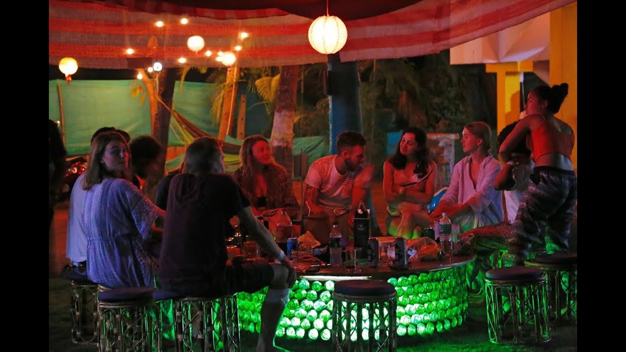 Goa - Palolem Beach - The Lost Hostels - YouTube