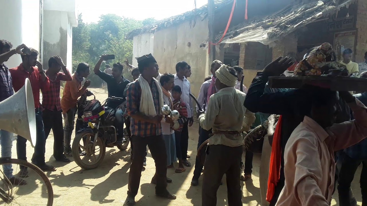 Patuwa goura gouri - YouTube