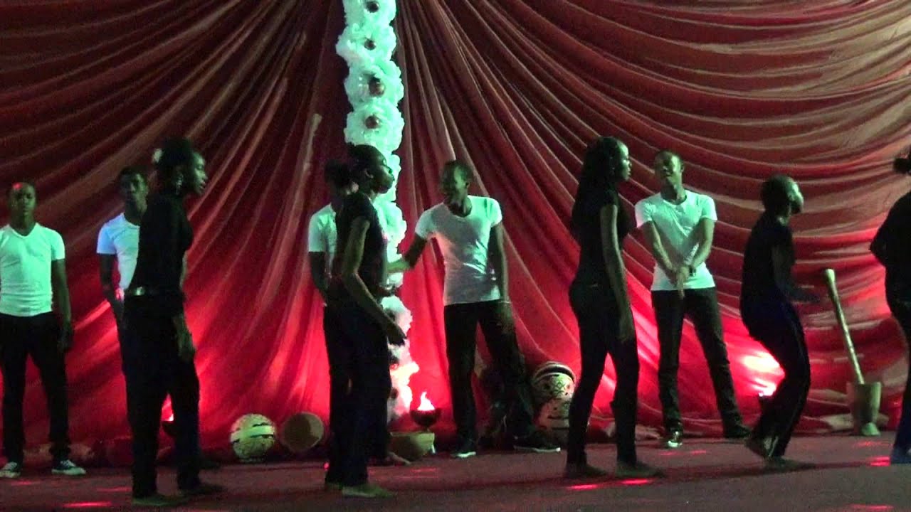 Alingo Dance by AUN Academy Dance Crew - YouTube