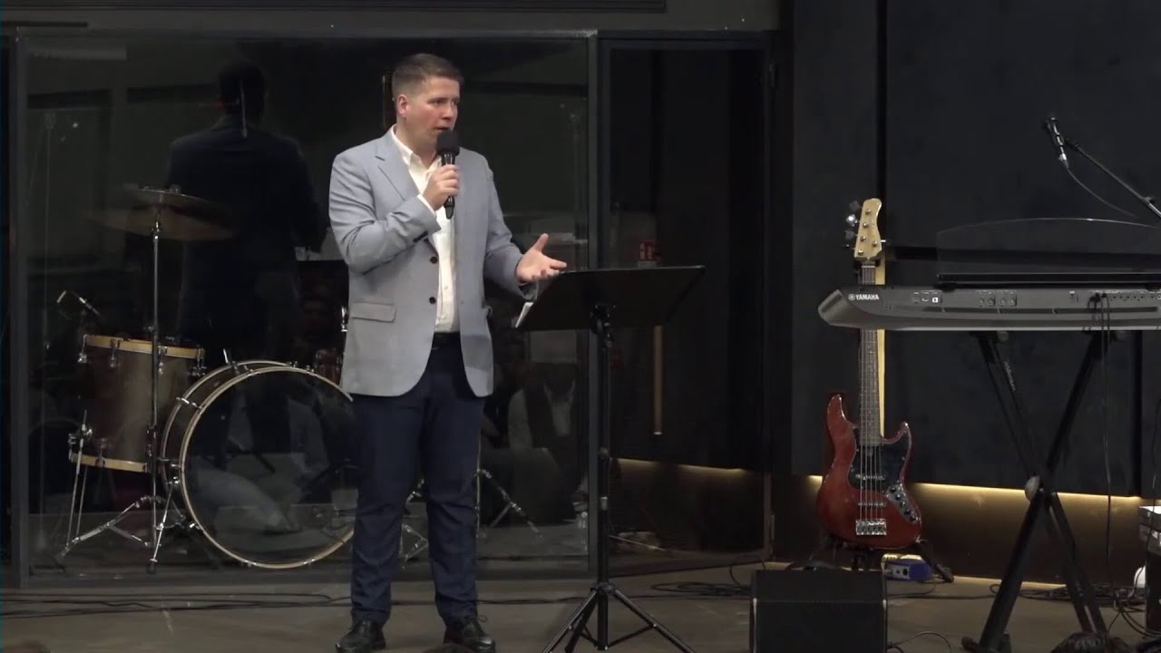 Cristi Boariu - Care sunt lucrurile care îți pot da PACEA? - YouTube