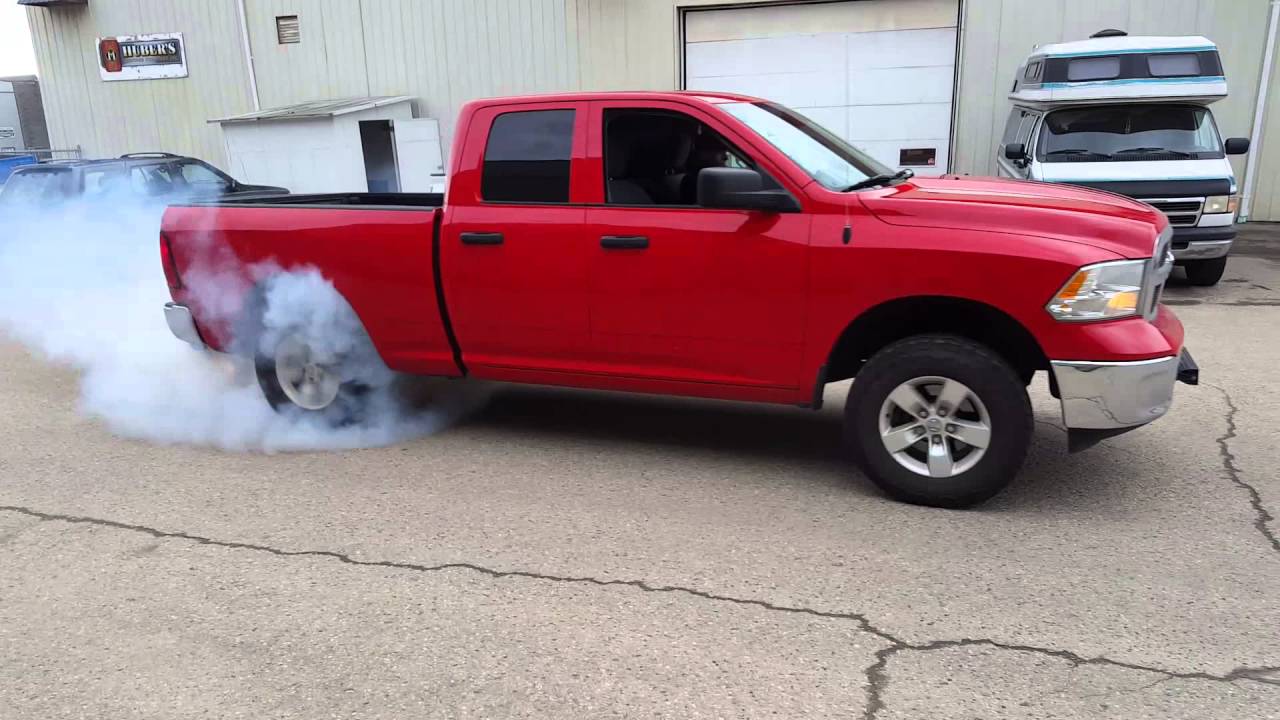 Hemi ram 1500 brake stand burnout - YouTube
