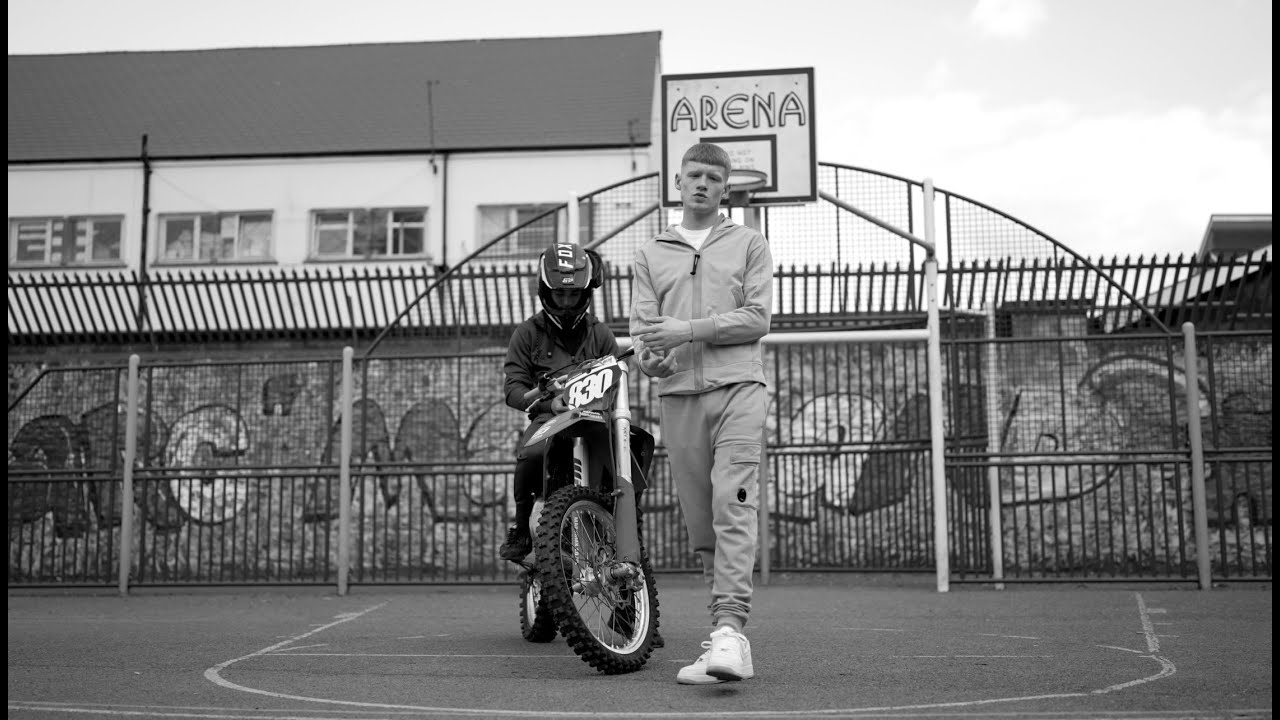 Celo YBL - Brung It Back (Official Music Video) - YouTube