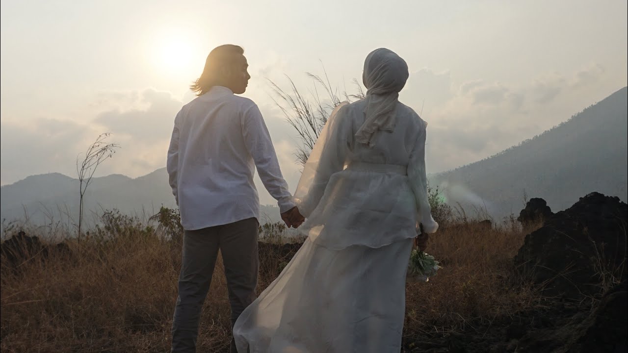 The story of Tiara & Febri - YouTube