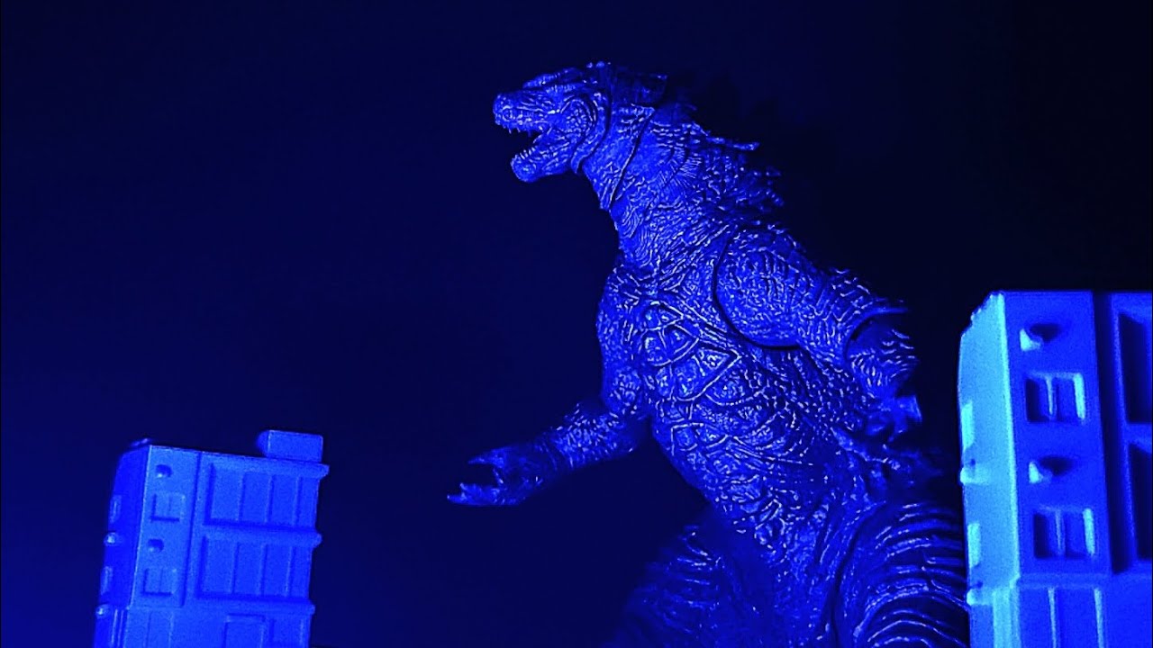 godzilla 2019 roar/ growl/ night time test. - YouTube
