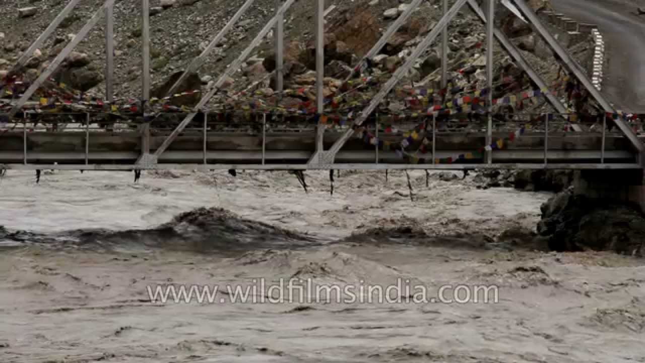 River Indus flowing under Alchi bridge captured in slow motion - YouTube