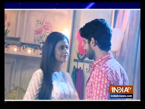 Raghu and Dhanak get romantic in Gathbandhan - YouTube