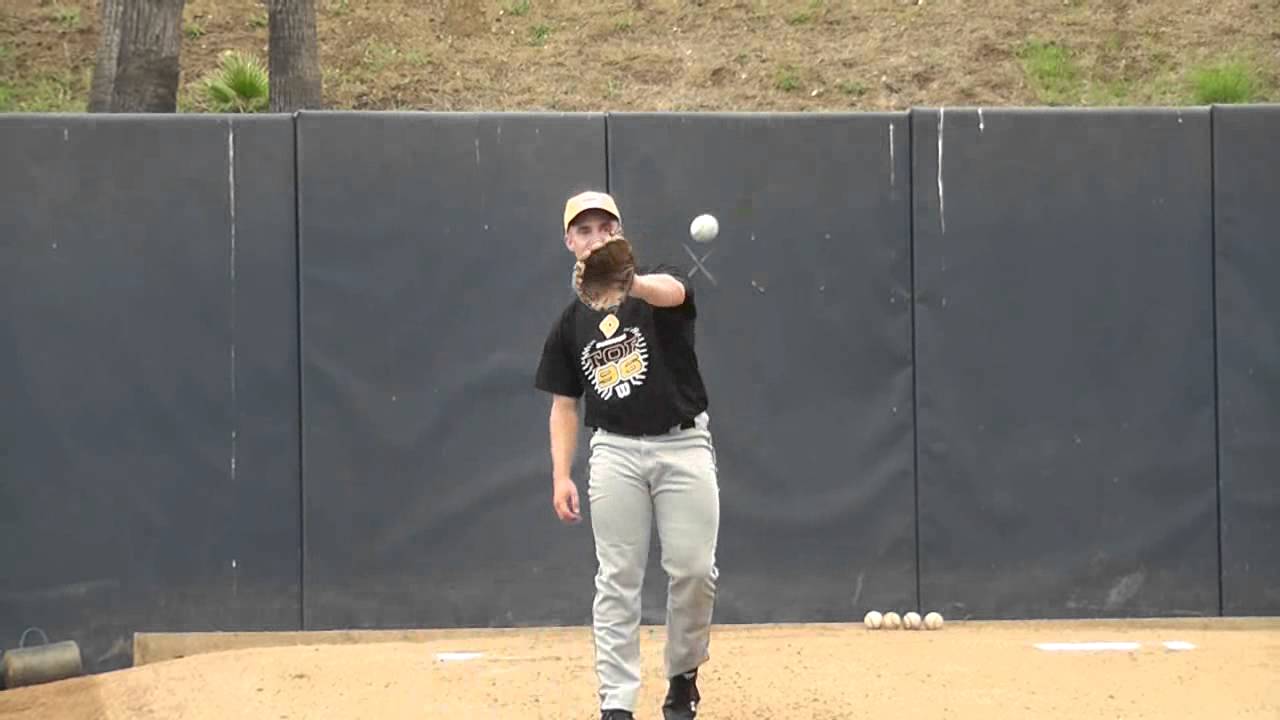 Jackson Gilliam San Ramon Valley High School 2013 Pitching (front ...
