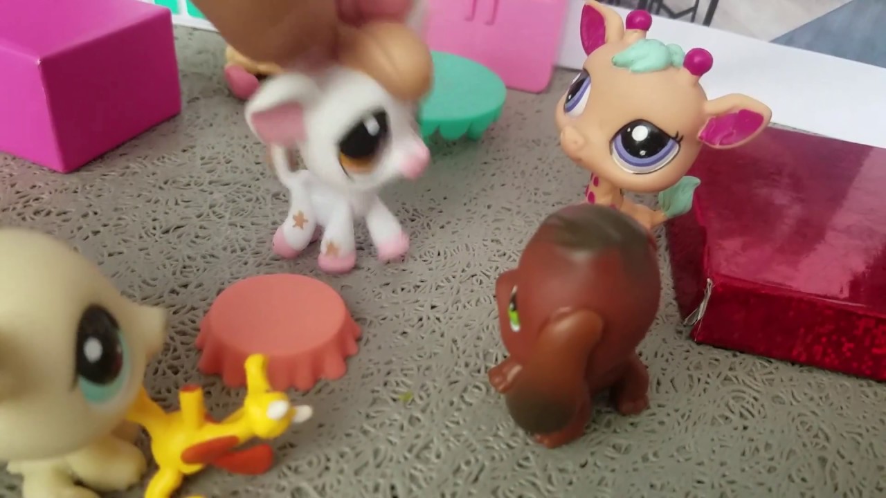 LPS Furniture Store Fiasco - YouTube