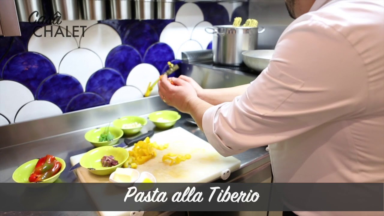 Pasta alla Tiberio, la ricetta dello Chalet del Centro - YouTube