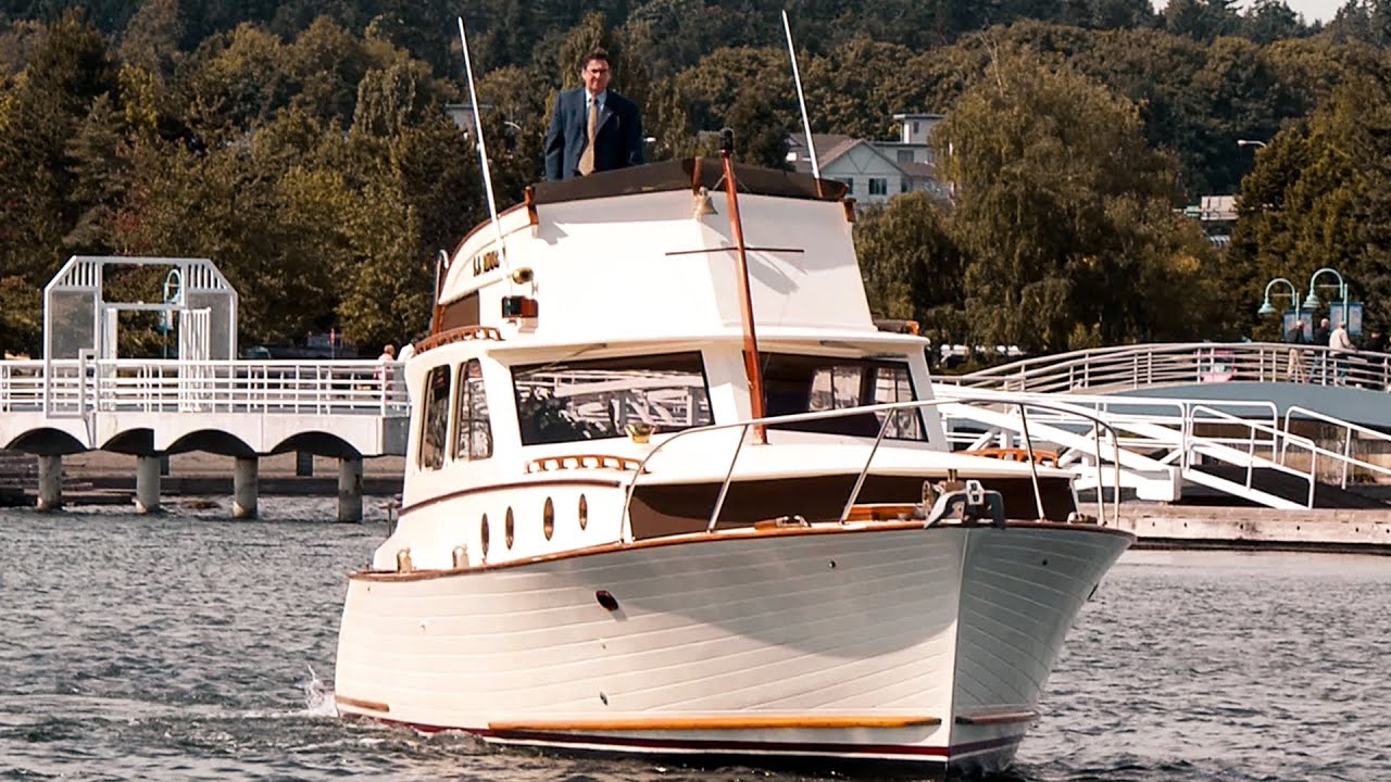 S.S. Minnow on Vancouver Island | Quality Foods - YouTube