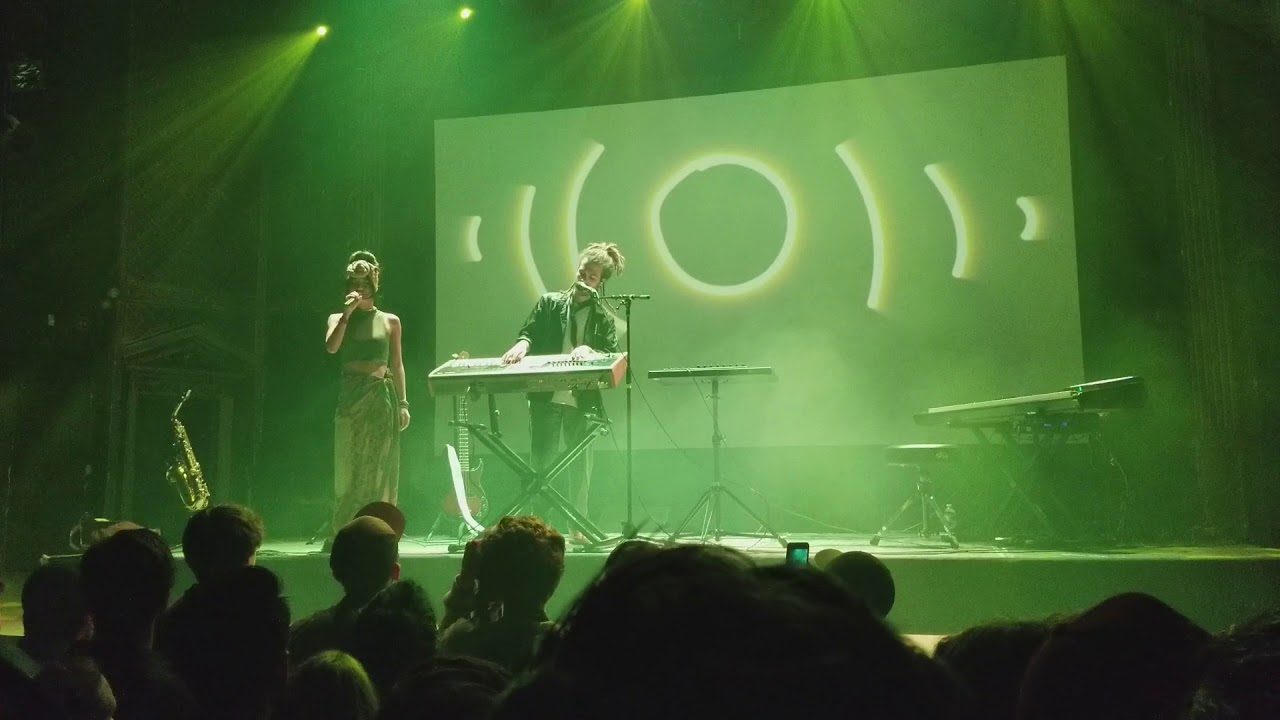 "Vibin with (((O)))" - FKJ/June Marieezy live in Denver - YouTube