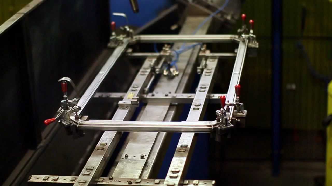 CMT (Cold Metal Transfer) welding / CMT-svetsning - Bergboms - YouTube