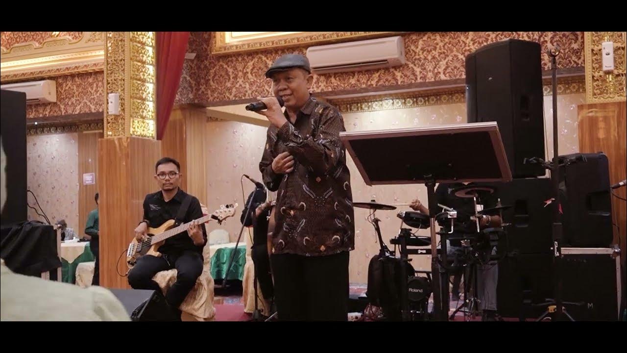 (Official Video) WEDDING FADHIL & BUNGA Song by: ARDONI "ALUSI AU" - YouTube