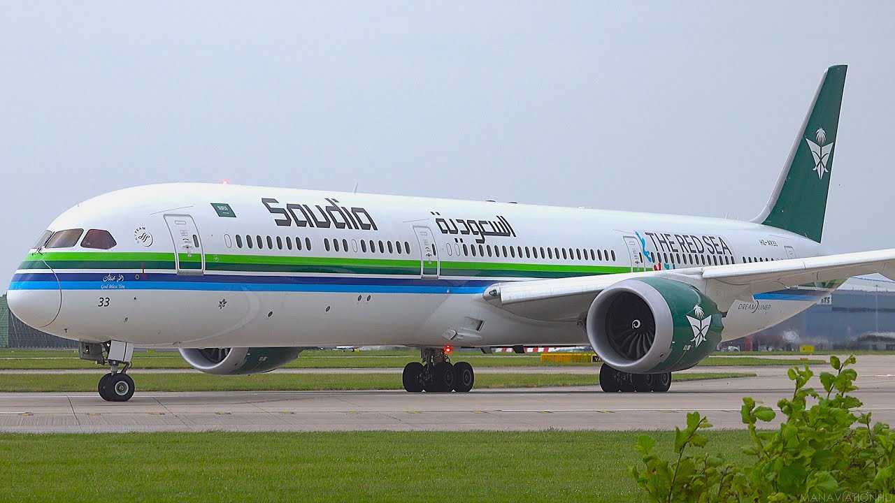 Saudi Arabian Airlines 787-10 "Retro Livery" Close Up Takeoff at ...