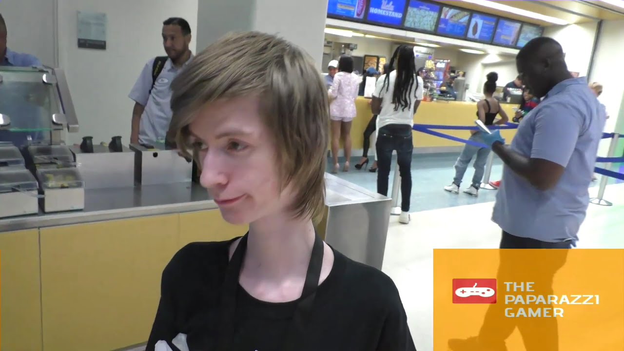 Daddy Long Neck talks about his new music while pimping - YouTube