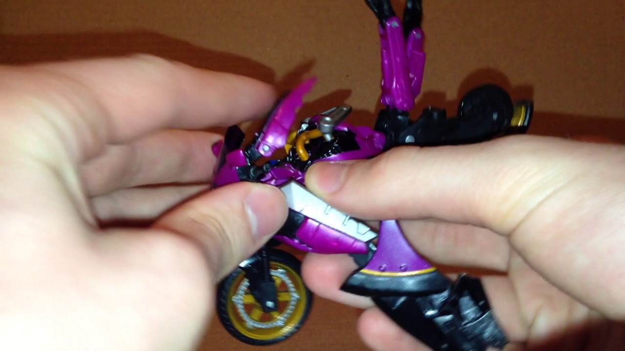 Robot To Motorcycle: Transformers (2007) Deluxe Class Arcee - YouTube