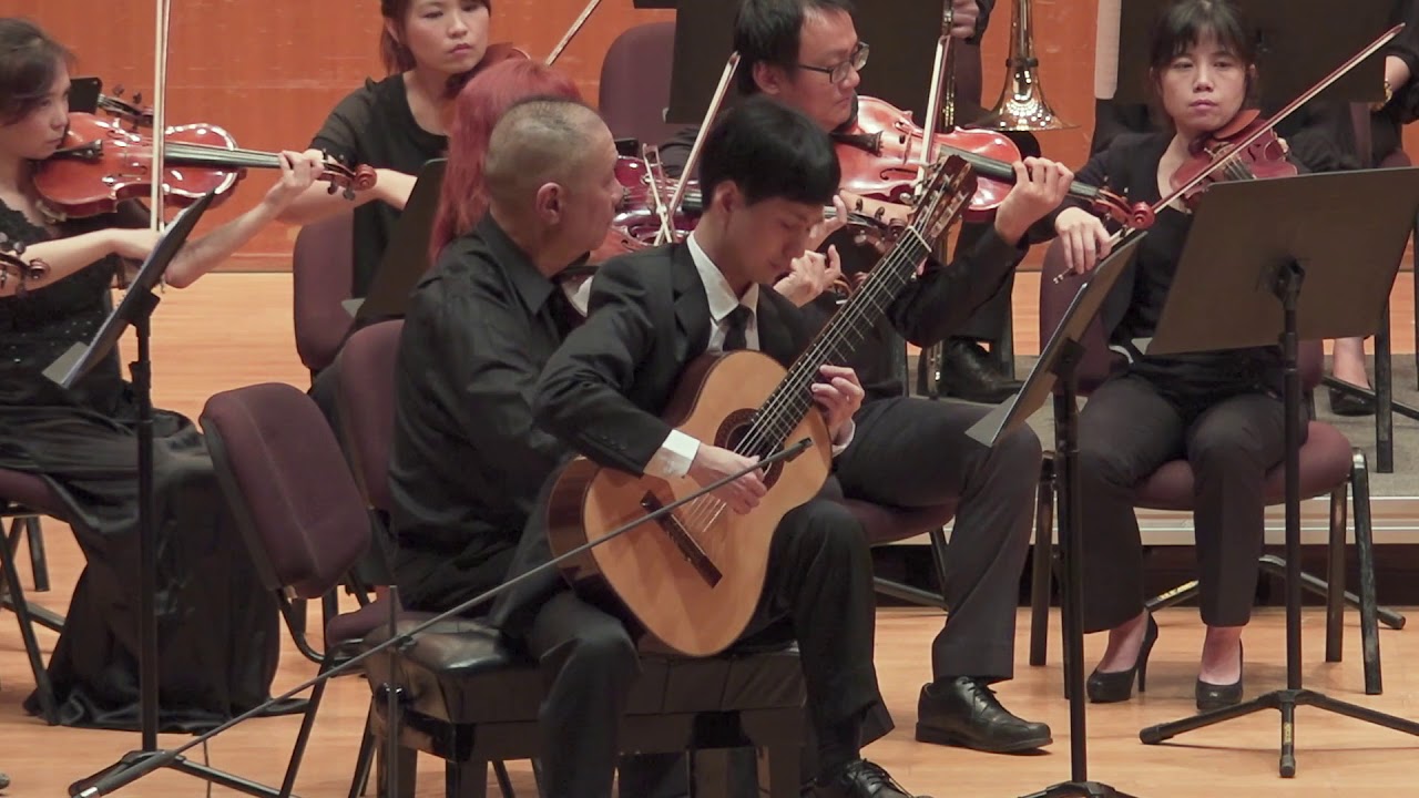 Chia-Wei Lin / Villa-Lobos: Concerto for Guitar and Small Orchestra ...