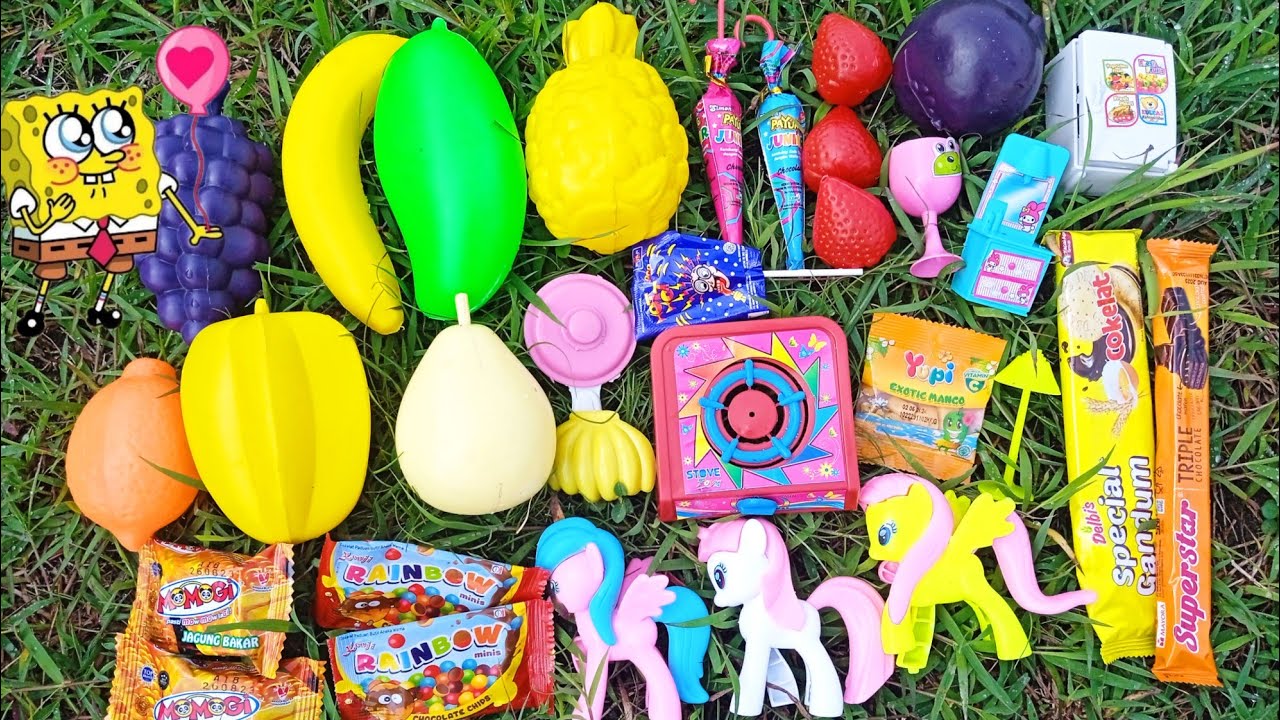 Menemukan Mainan Spongebob, Kuda Poni, Permen Yupi, buah, masak masakan ...