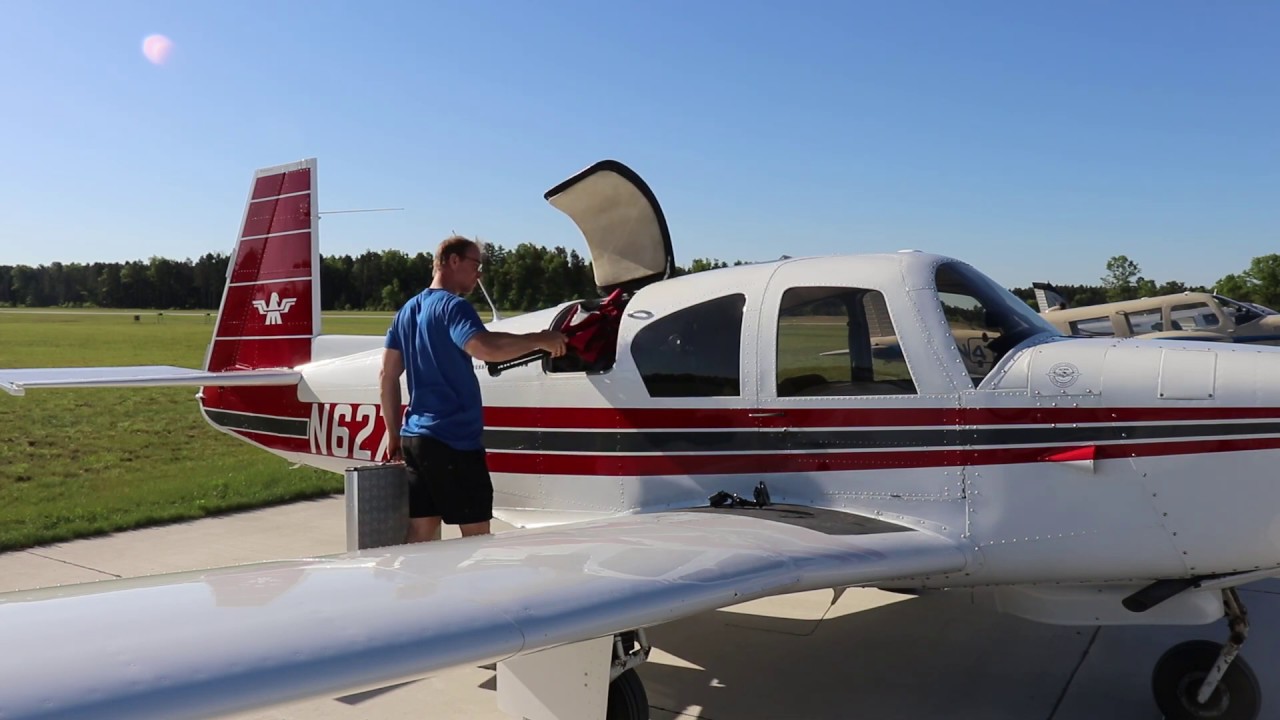 Breakfast Flight in a MOONEY - YouTube