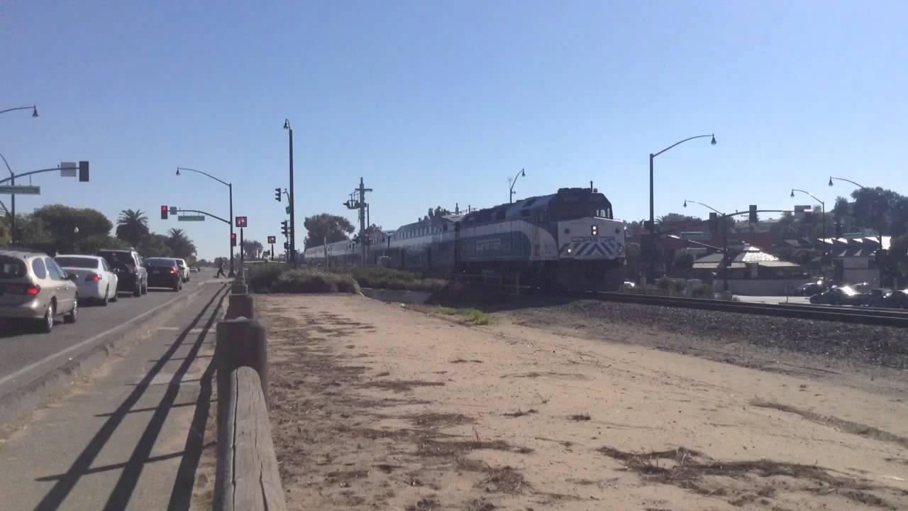 F40PH #2102 leads Coaster thru Leucadia 11/9/13 - YouTube
