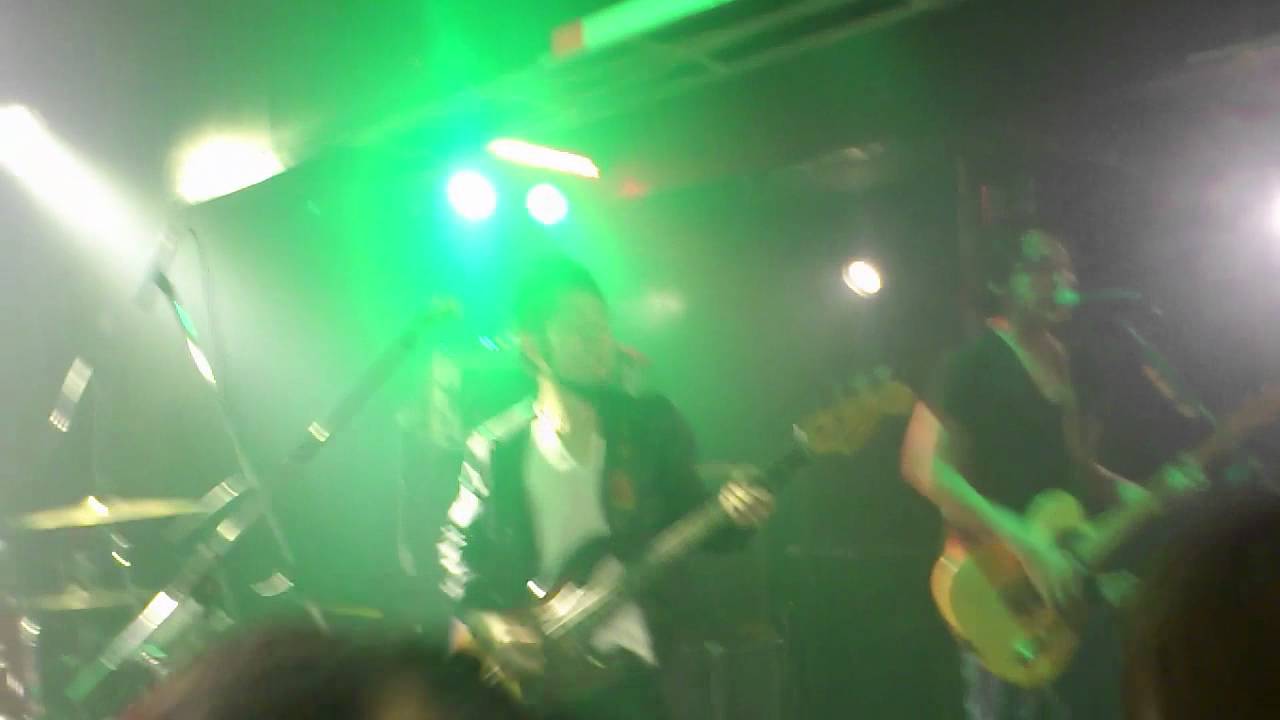 GENERATeR‐FoZZtone＠徳島club GRINDHOUSE 2012.07.07 - YouTube