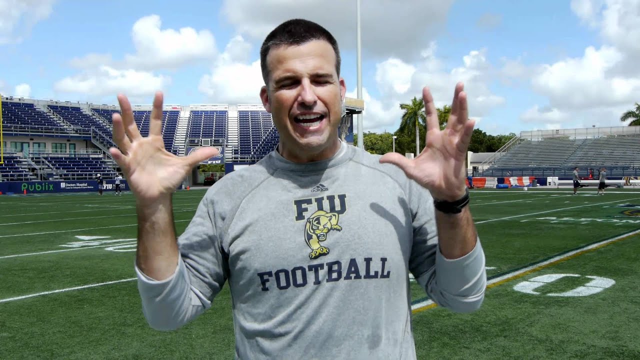Coach Mario Cristobal thanks the fans - YouTube