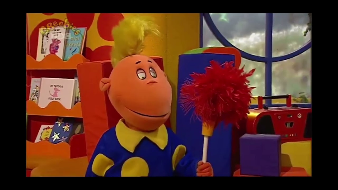 Jake makes Milo sneeze | Tweenies (2000) - YouTube