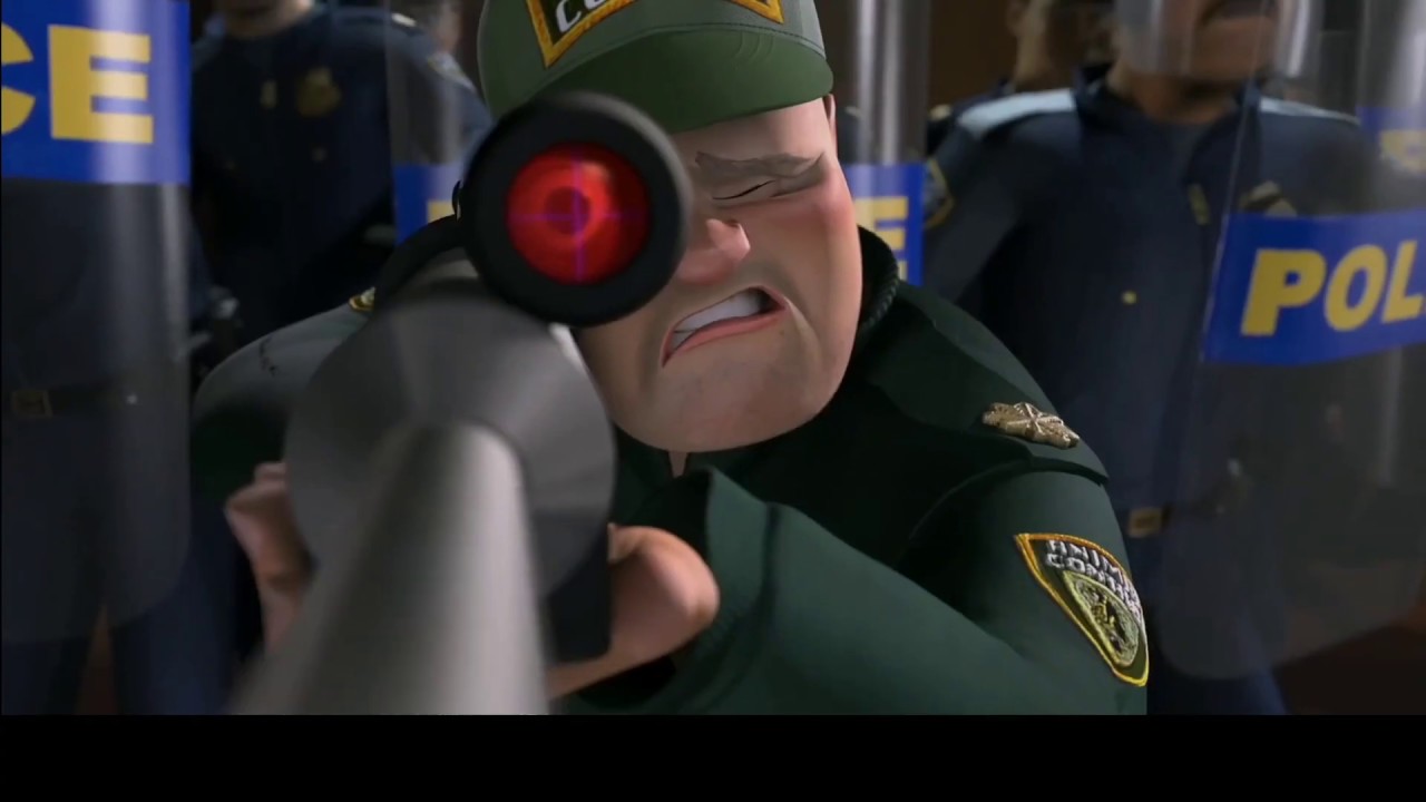 Madagascar (2005)-caught in grand central station scene (1/10 ...