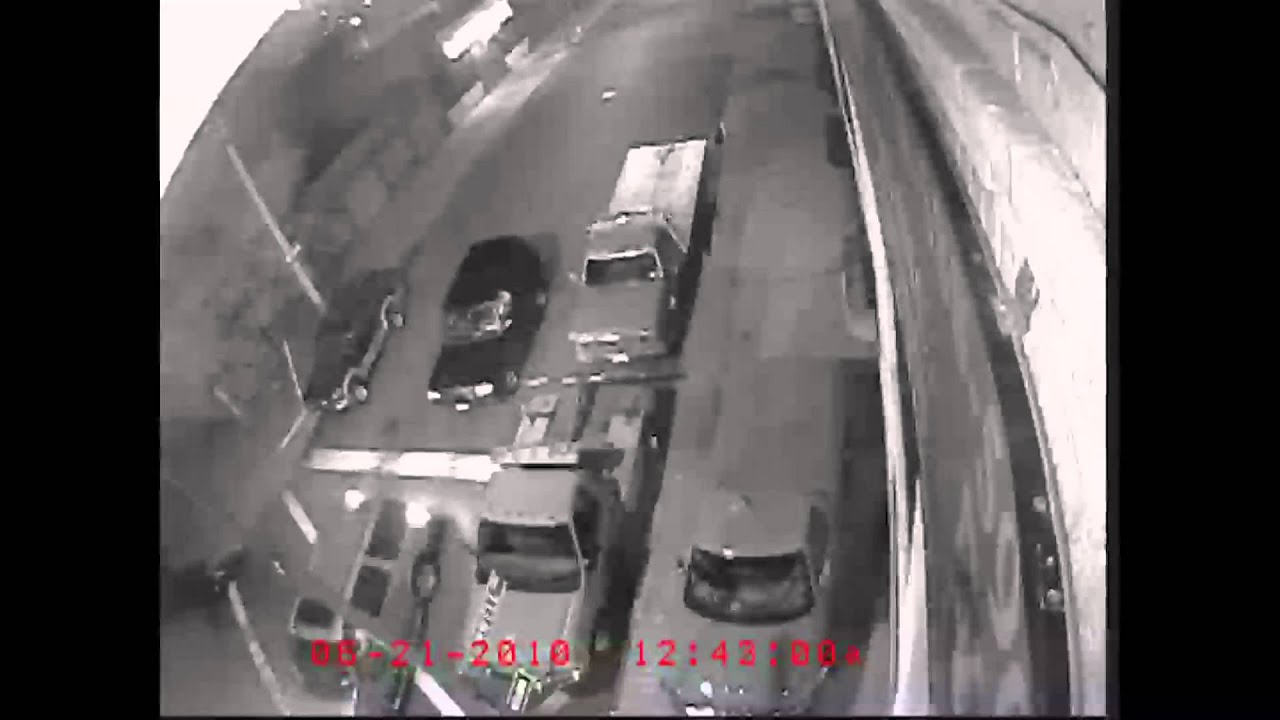 Fake car crash caught on tape - YouTube