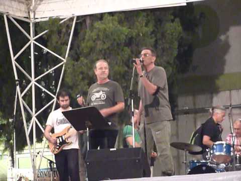 Διονύσης Τσακνής & Νικος Ζιώγαλας - Γυρίζω τις πλάτες μου στο μέλλον ...