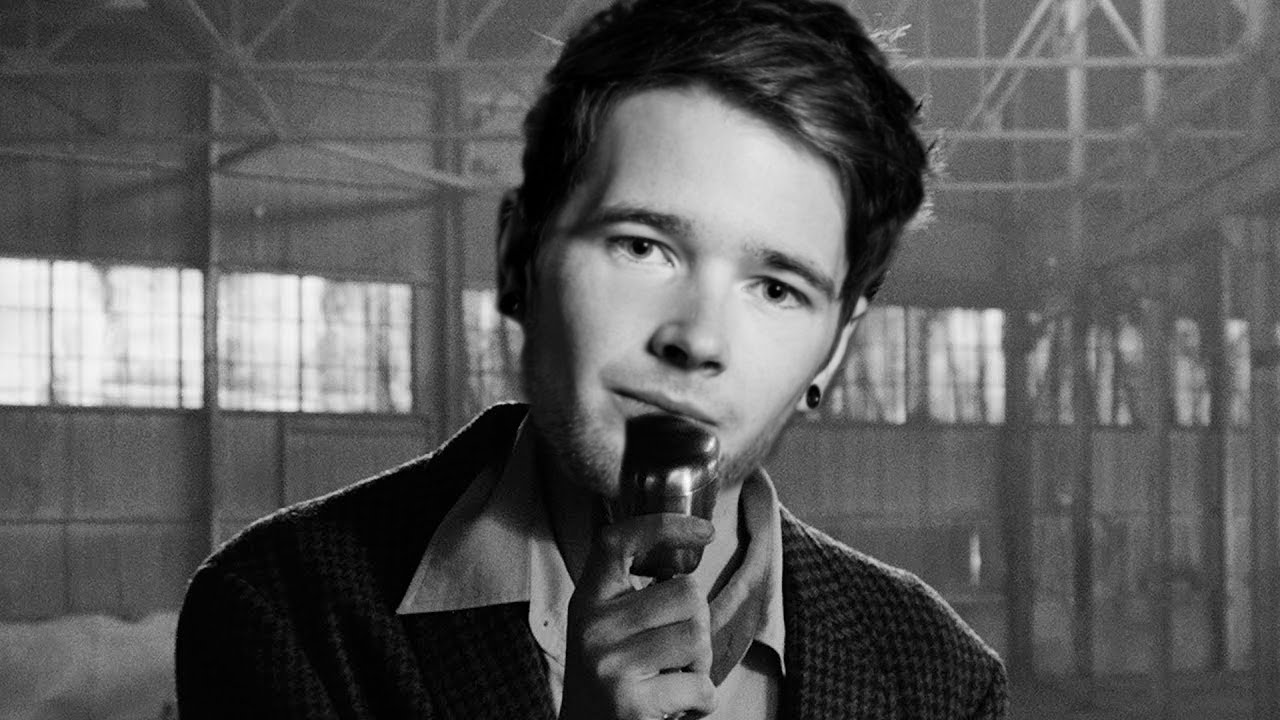 DanTDM - Portrait of a Blank Slate (AI Cover) - YouTube