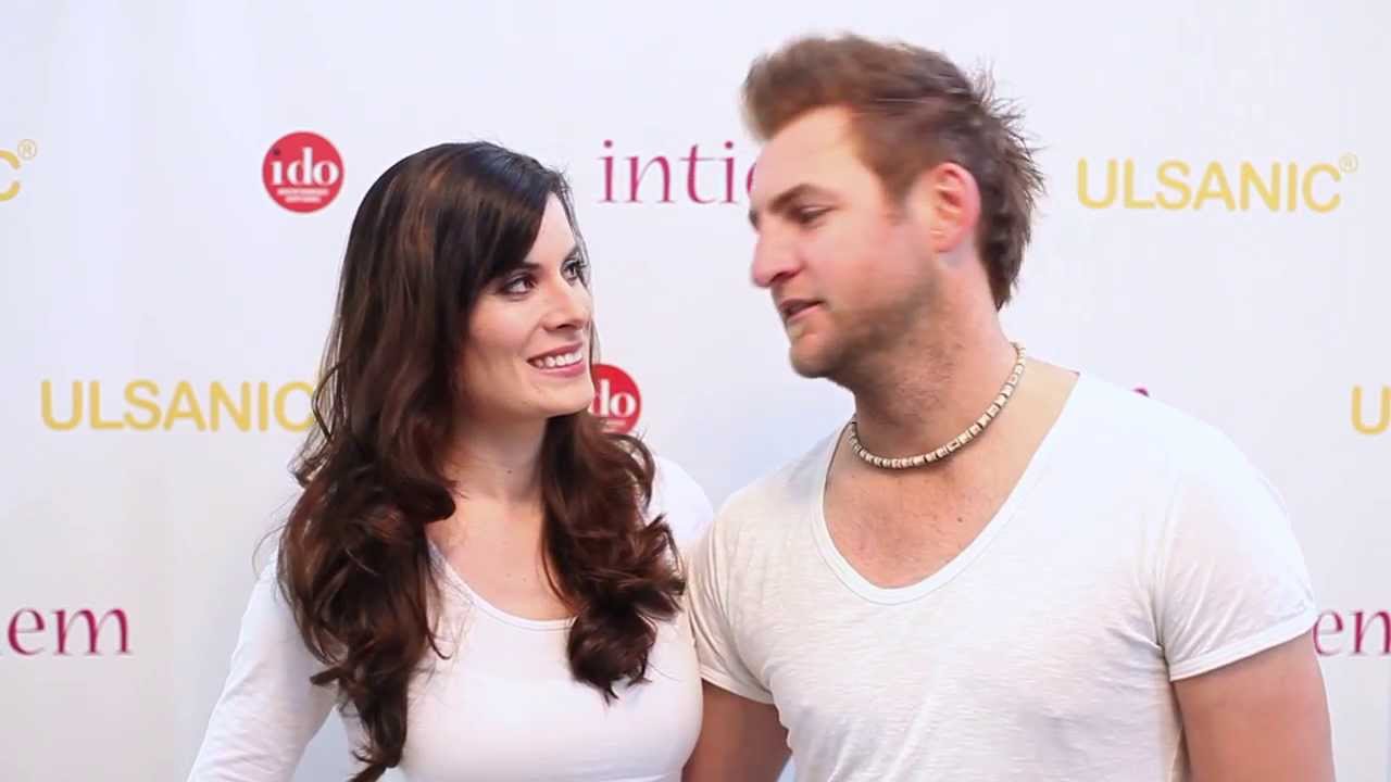 Zetske Van Pletzen & Altus Theart -- Nasionale Huweliksweek - YouTube