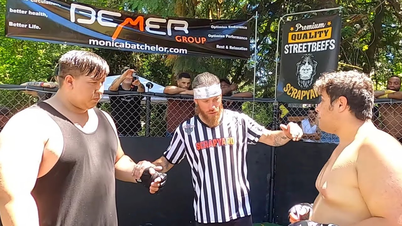 Two Giant heavyweights scrap in an MMA match - YouTube